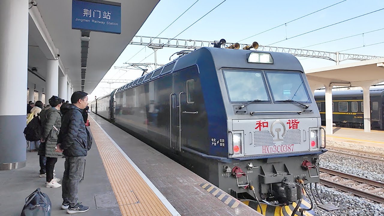 Spent a night on a Chinese long-distance train（4K）｜Lasted 18 hours｜🇨🇳 ...