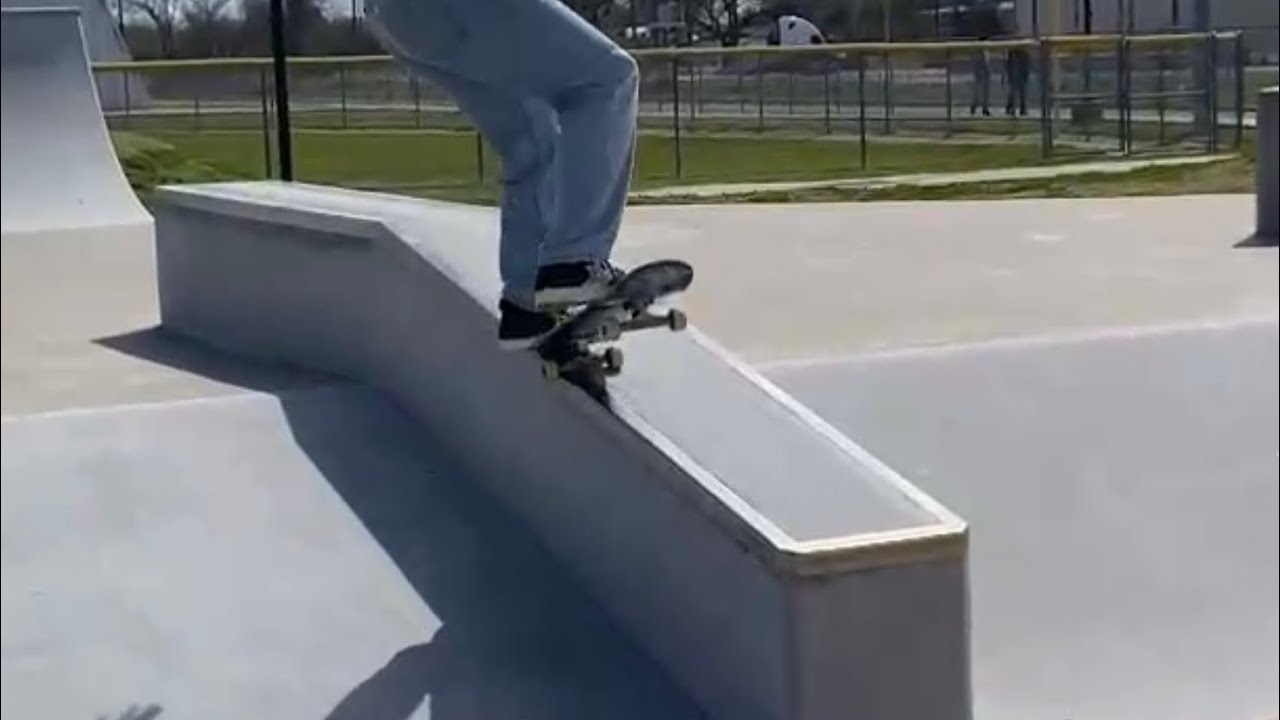 5-0 down the hubba #skate #skateboarding - YouTube