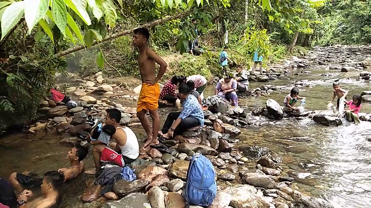 Mandi air panas - YouTube