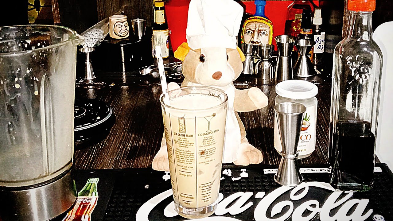 Coctel Kahlua Colada - YouTube