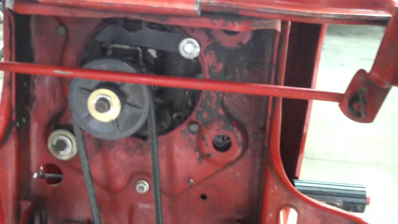 2 stroke lawn tractor (how it works) - YouTube