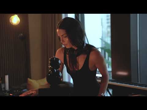 EVA KIM -  Live @ Dubai / Indie Dance & Melodic Techno Mix