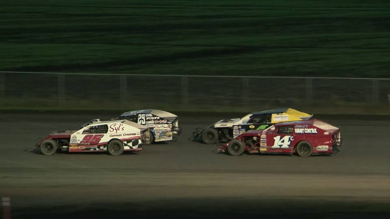 September 30, 2016 Midwest Modifieds Heats - YouTube