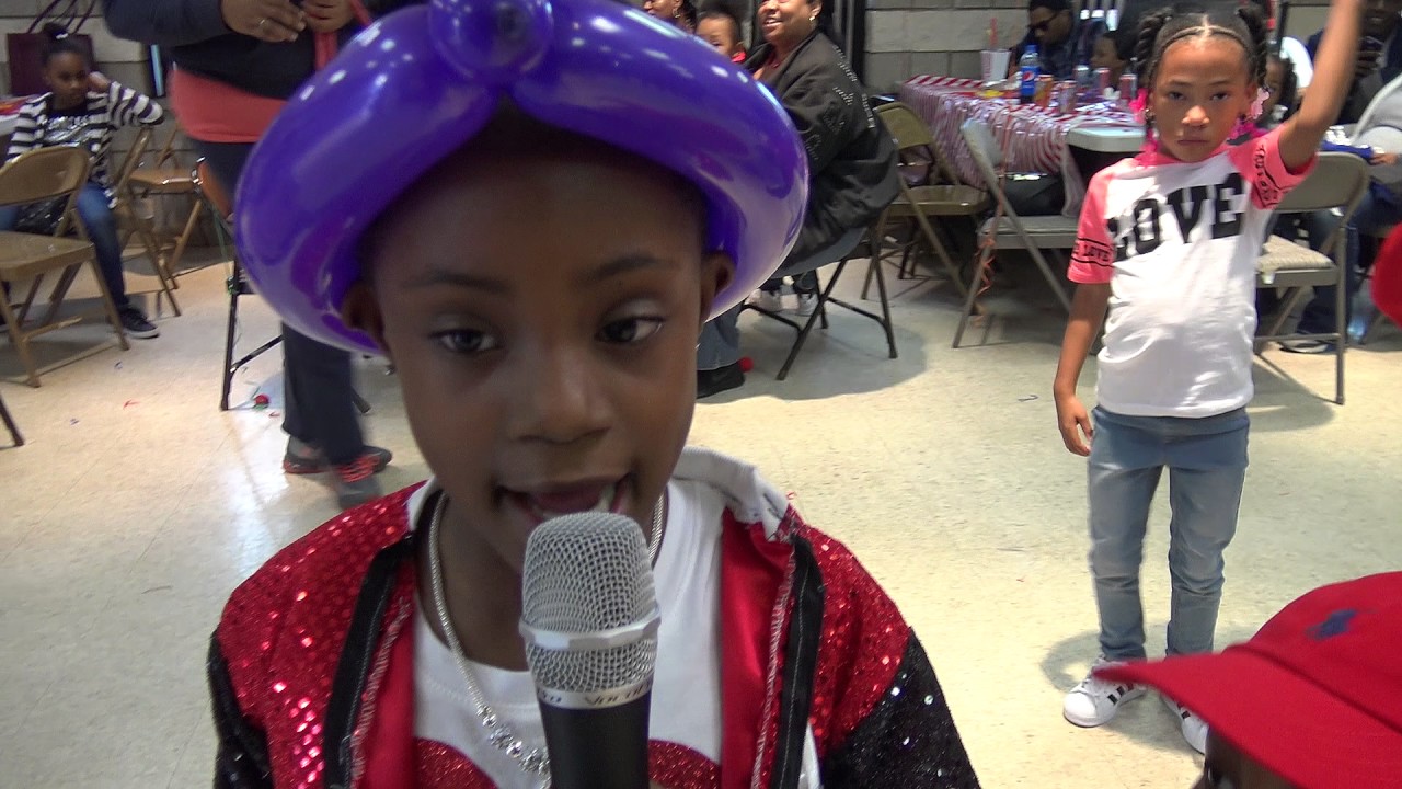 CONCERT - SMILEY THE HIP HOP CLOWN - YouTube