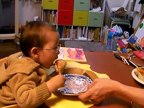 「11ぴきのねこ」のとりのまるやきを作った - YouTube