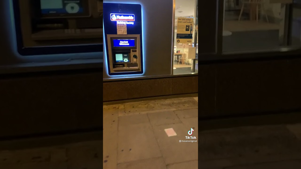 WARNING! NEW ATM MACHINE SCAM - YouTube