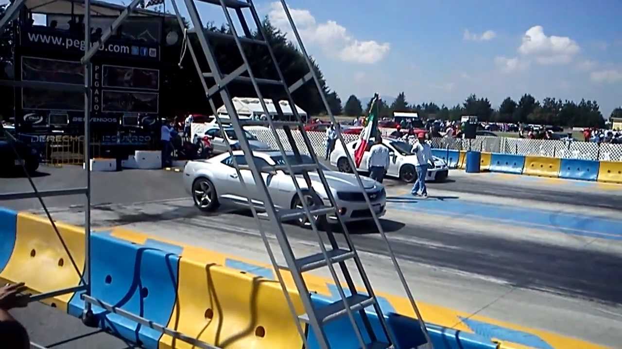 Neon SRT-4 vs Camaro SS - YouTube