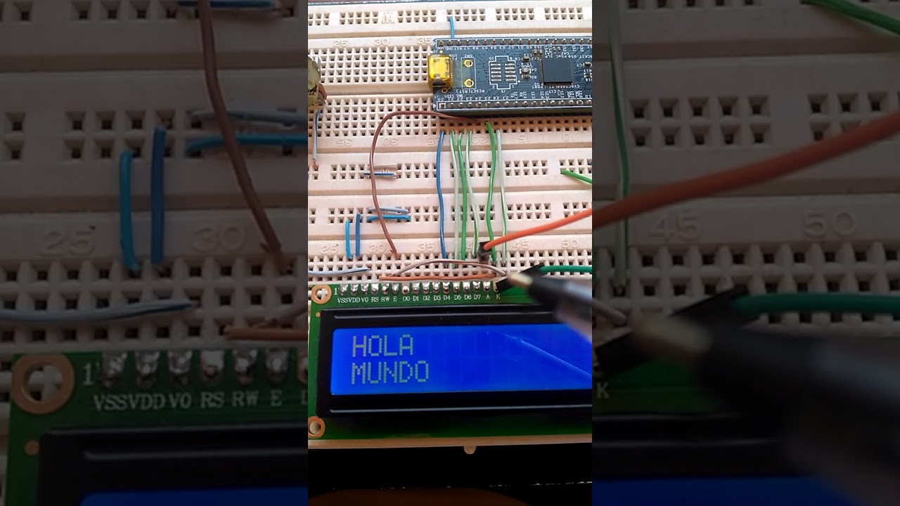 Conexion LCD PSoC 5LP - YouTube