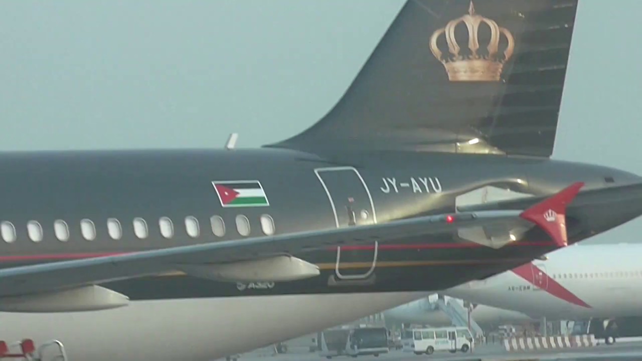 Avion de Royal Jordanian en Dubai JY-AYU Royal Jordanian Airbus A320 ...