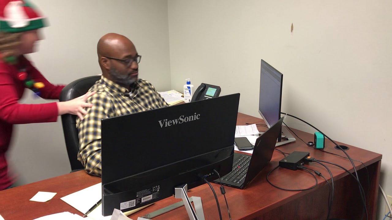 "Buddy the Elf, What's your favorite color?" - YouTube