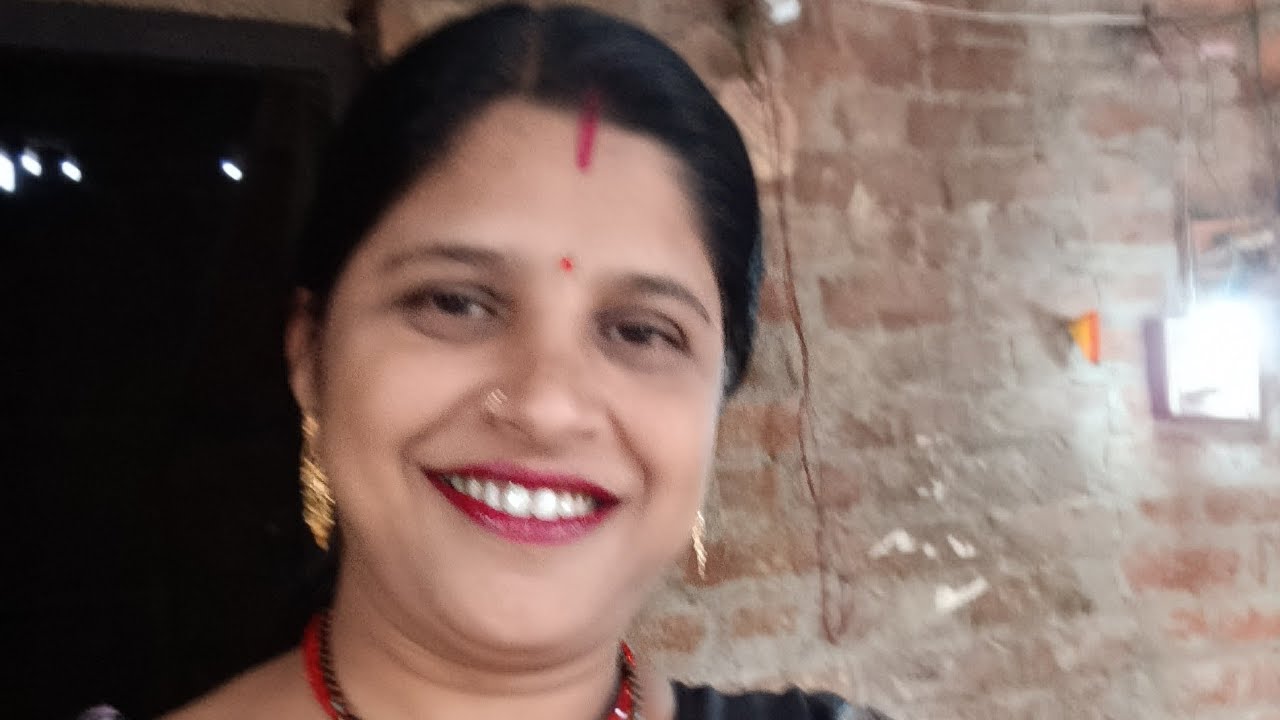 Uma Devi Official लाइव है! - YouTube