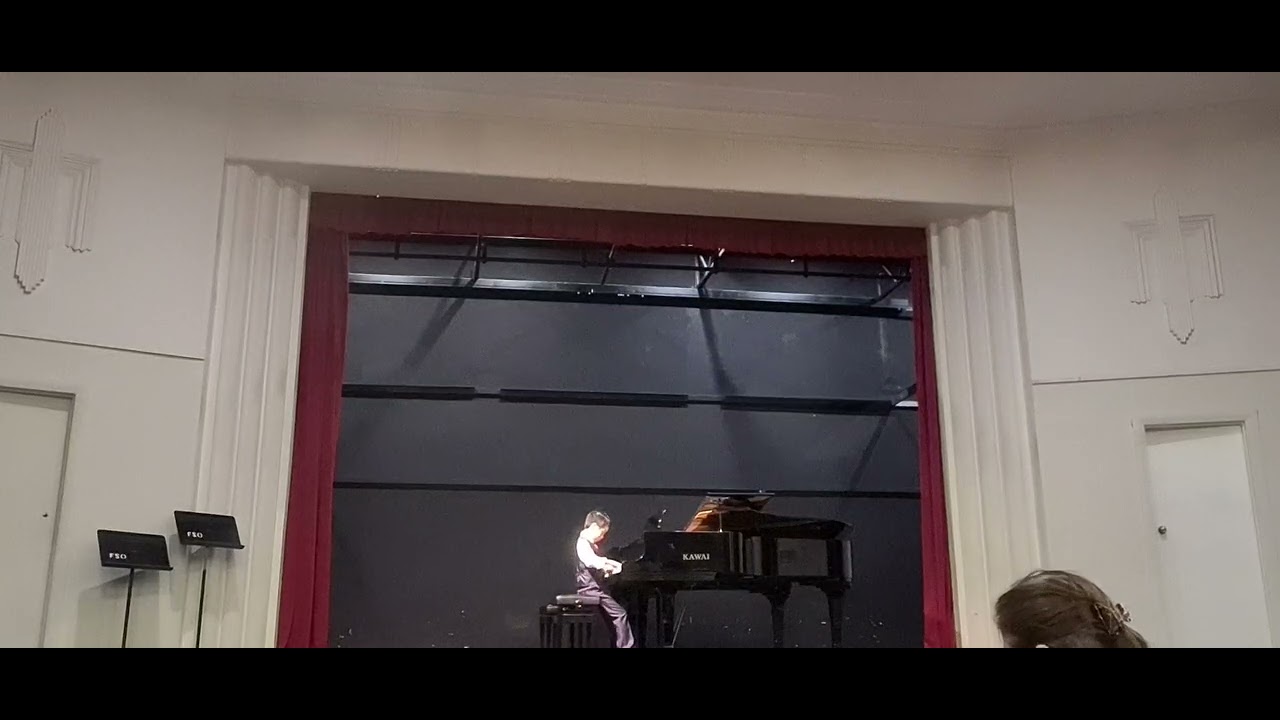 Kayden Loo - Mozart Sonata K282 2nd Movement - YouTube