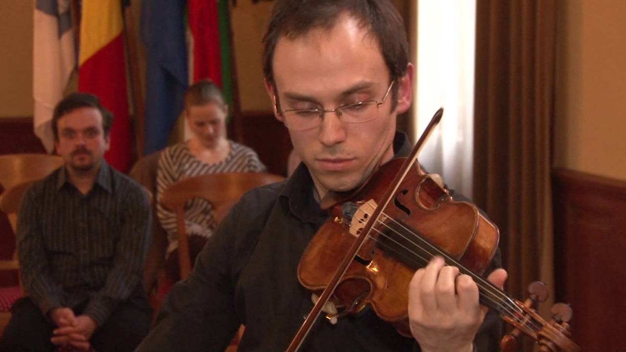 Maurice.Ravel: Tzigane - YouTube