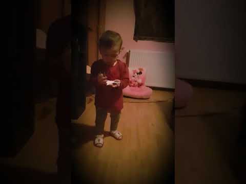 Dansatoare la 1 ani si 4 lunite