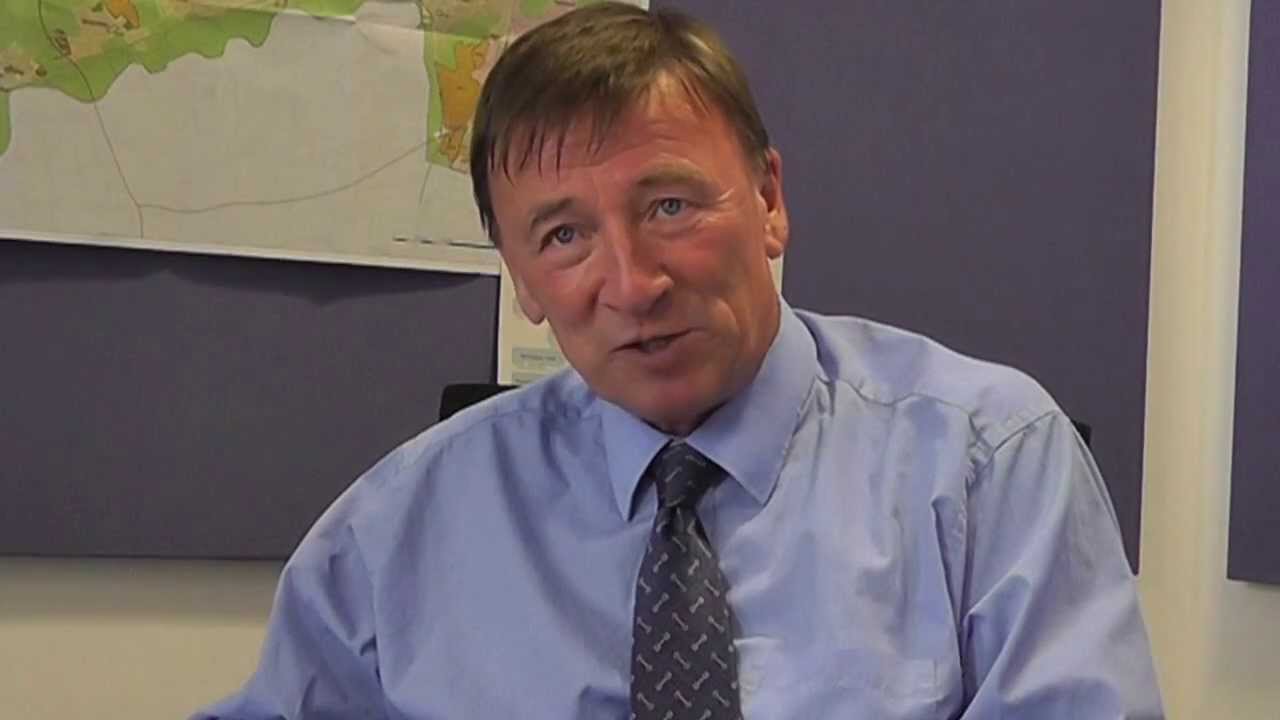 Gordon McIntosh on Mozambique oil and gas conference - YouTube