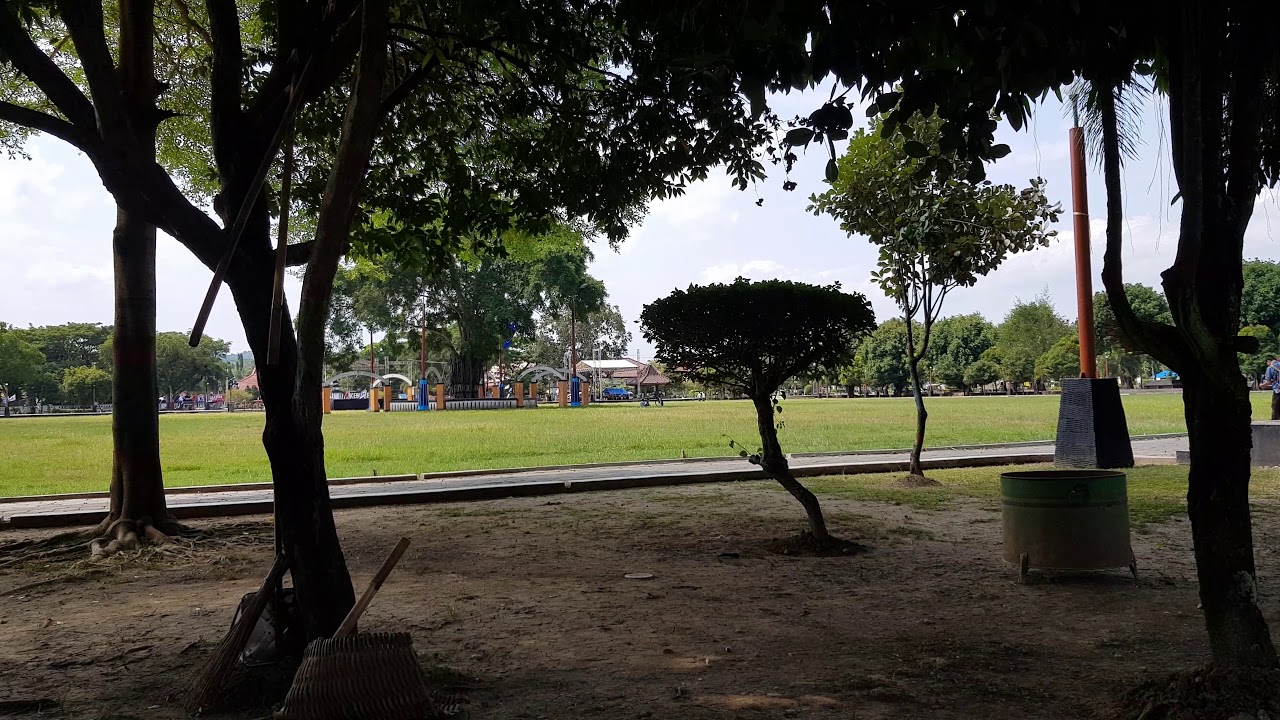 ALUN ALUN KEBUMEN 2019 - KOTA KEBUMEN NGAPAK - KEBUMEN BERIMAN - YouTube
