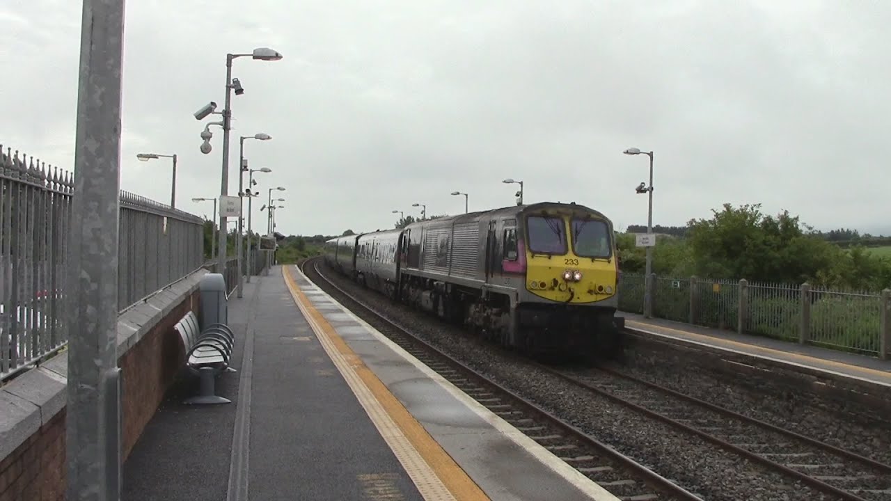 201 Class (No. 233) on Enterprise, 3000 and 29000 Class railcars at ...