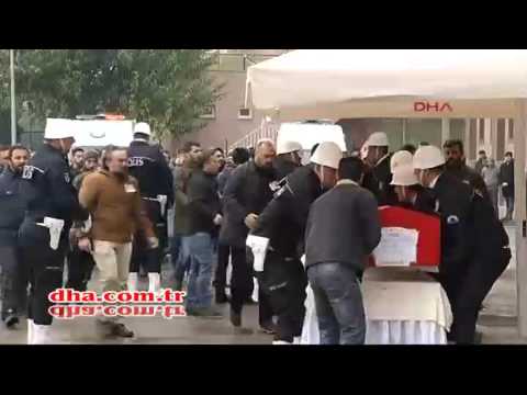 Diyarbakır'da şehit olan iki polis için tören düzenlendi