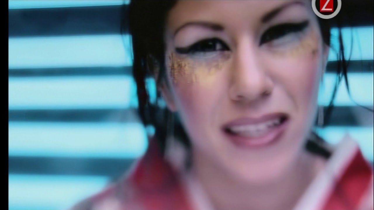 Anne Lingan - Kicking you out (official video HD) - YouTube