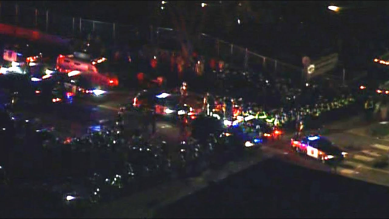 Night 4 Of Daunte Wright Protests in Brooklyn Center - YouTube