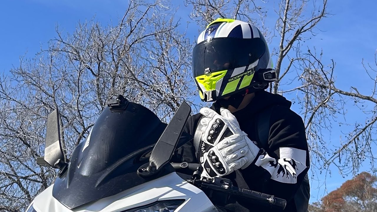 Scary Motorcycle Freeway Ride (GoPro Falls Off!) - YouTube