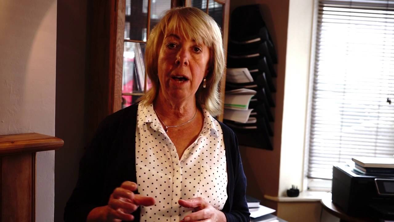 Dr Anne Harris - Leaky Gut & Weight Loss Introduction - YouTube