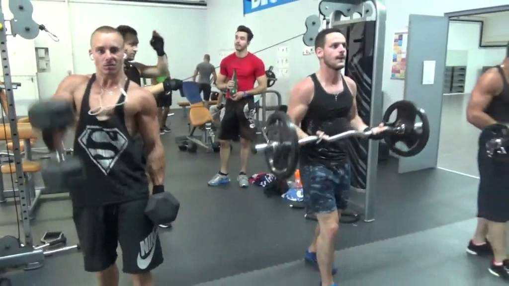 Exercices biceps Fit brothers - YouTube