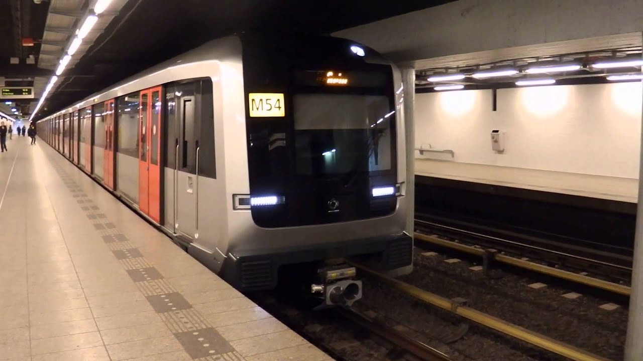 Going out of GVB M5 113/114 @ Subway Station Weesperplein - YouTube