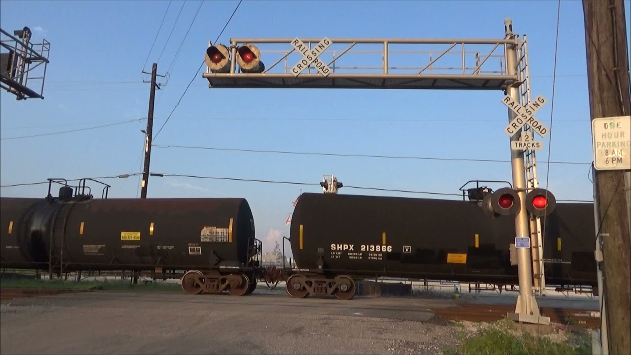 Madison Street Railroad Crossing, Mobile, AL - YouTube
