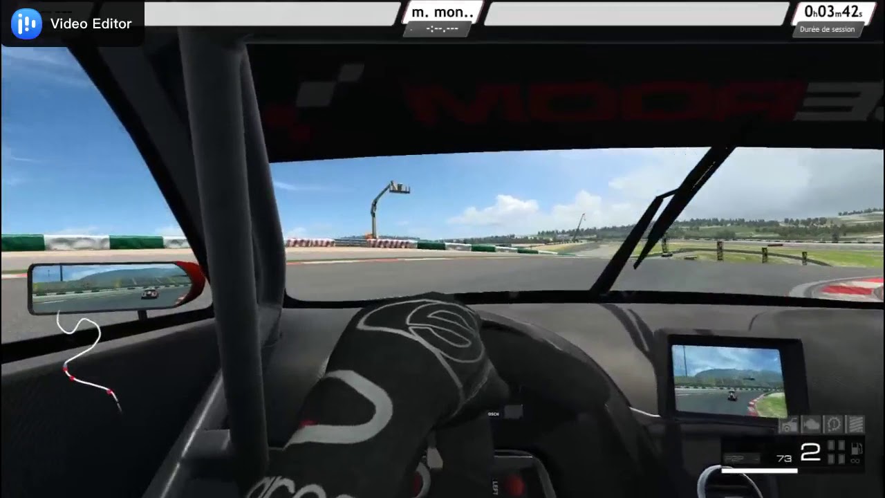 RaceRoom Racing Experience - La découverte ! [Gameplay FR] - YouTube