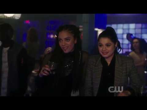 Mel & Jada 1x11 | Charmed - YouTube