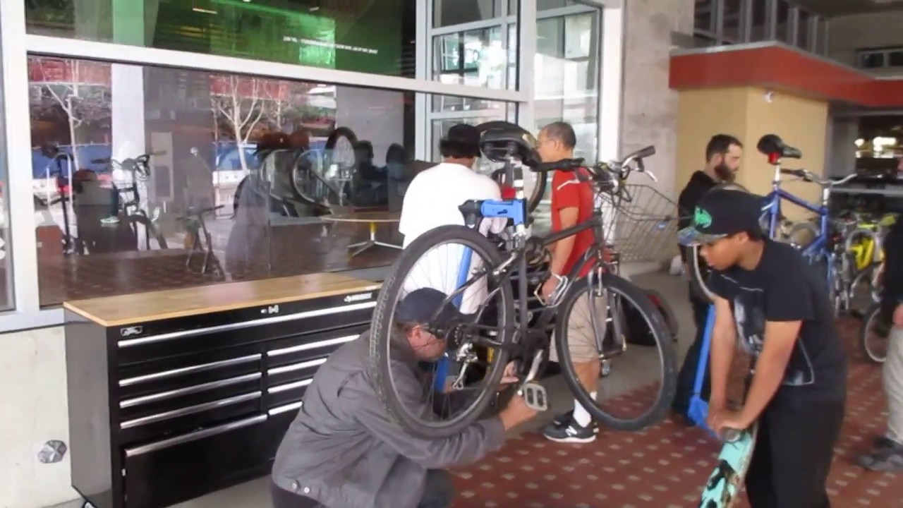 San Diego Bike Kitchen----Get Your Bike Fixed - YouTube