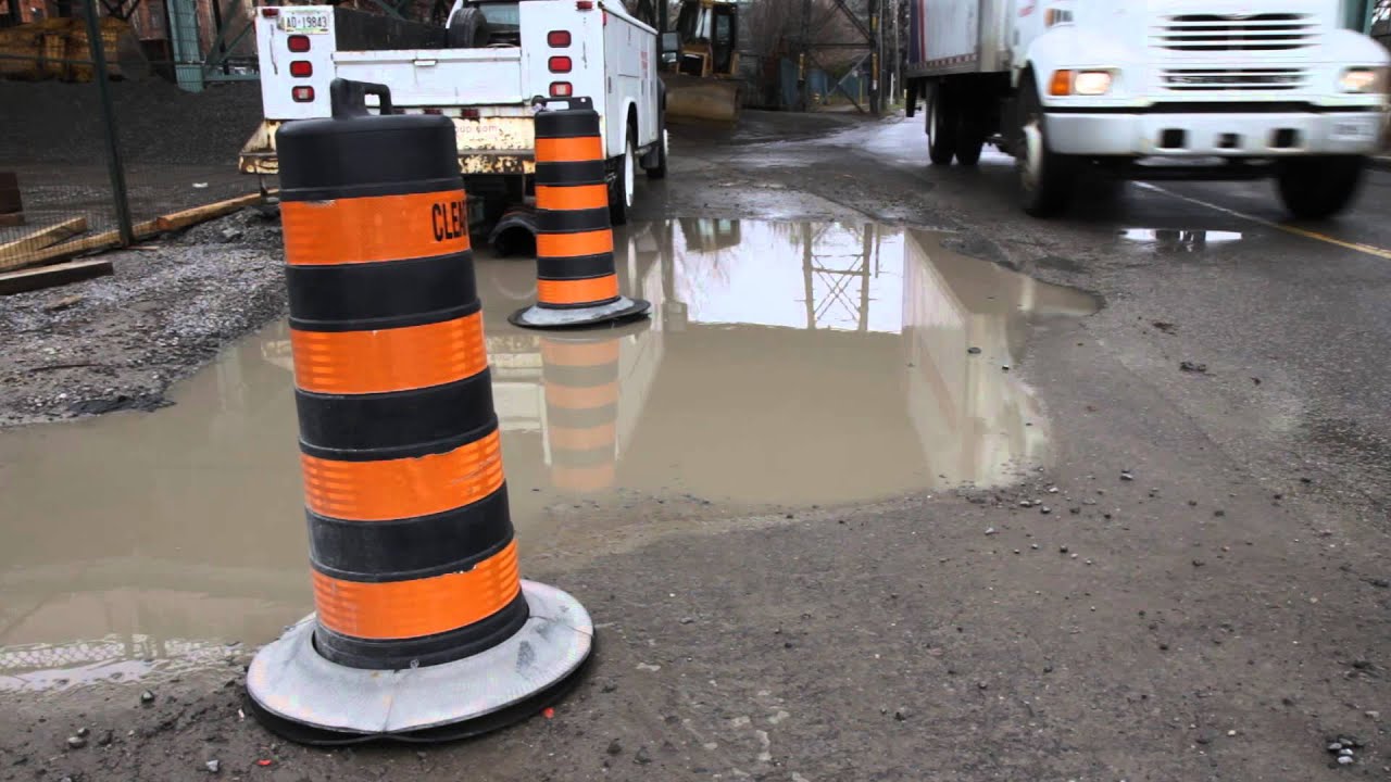 Driving Tips: Dealing with 'Ponding' - YouTube