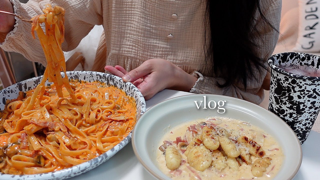 Eng Vlog 벚꽃보고 맛집 찾아간 주말일상 퇴근하고 뇨끼쉬림프로제파스타 해먹는 자취일상 브이로그 아이스크림 중독