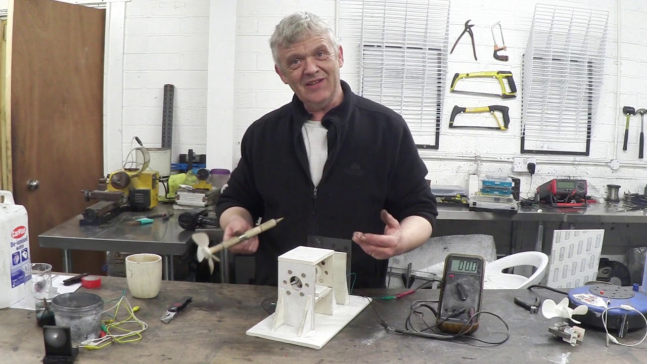 The Amazing Floating Magnet Generator - YouTube