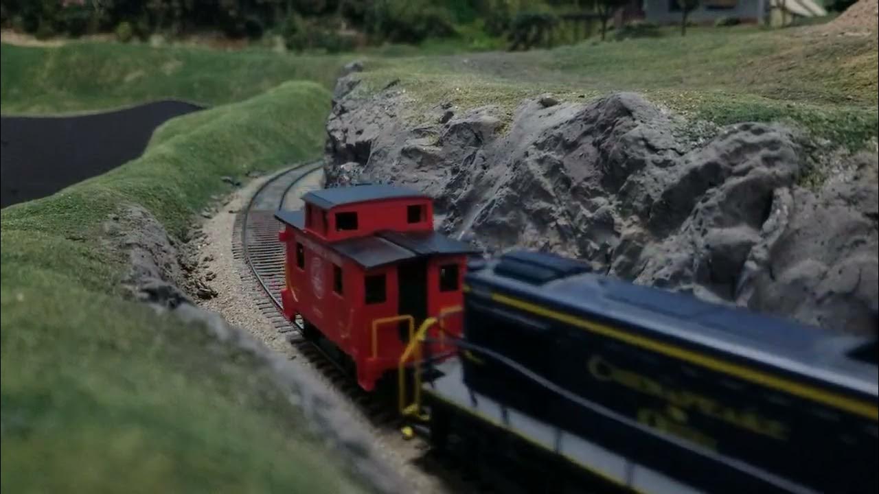 Tunnel Vision: Hocking Valley Model Railroaders Bobber Caboose Hop - YouTube