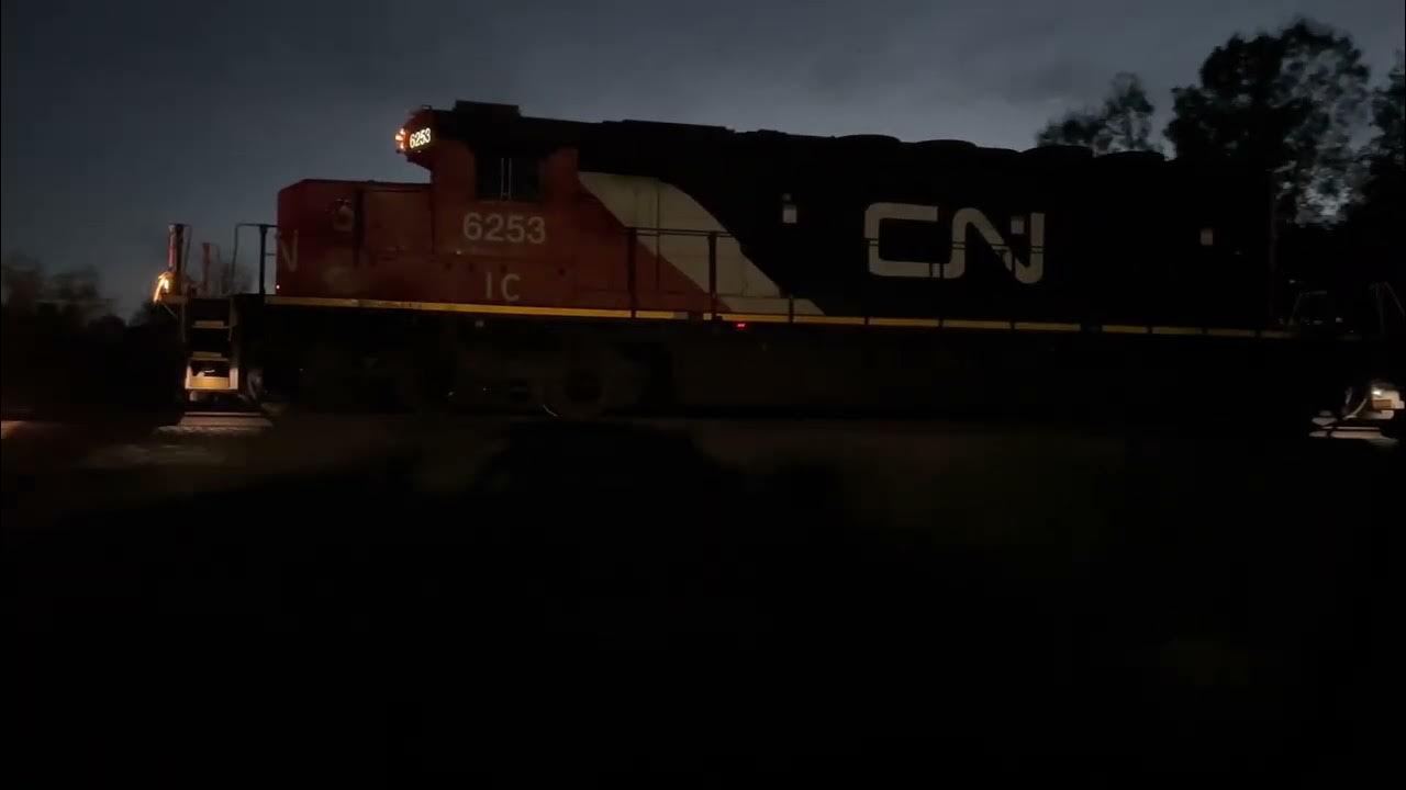 Evening Pacing IC 6253 & DMIR 402 At Saginaw - YouTube