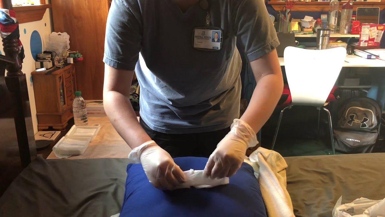 Nursing 112 Clean Dressing Change BSCC - YouTube