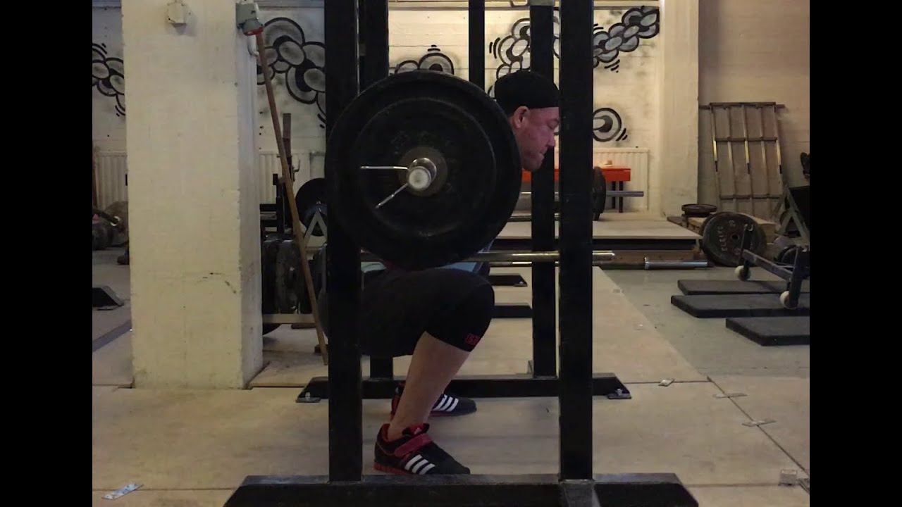Squat Raw Pause above parallel 200kg 441lbs 8 reps - YouTube