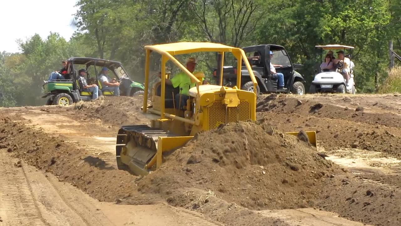 2012 Caterpillar 3 D7 with Cable Lift Blade, Penfield, Illinois, July ...