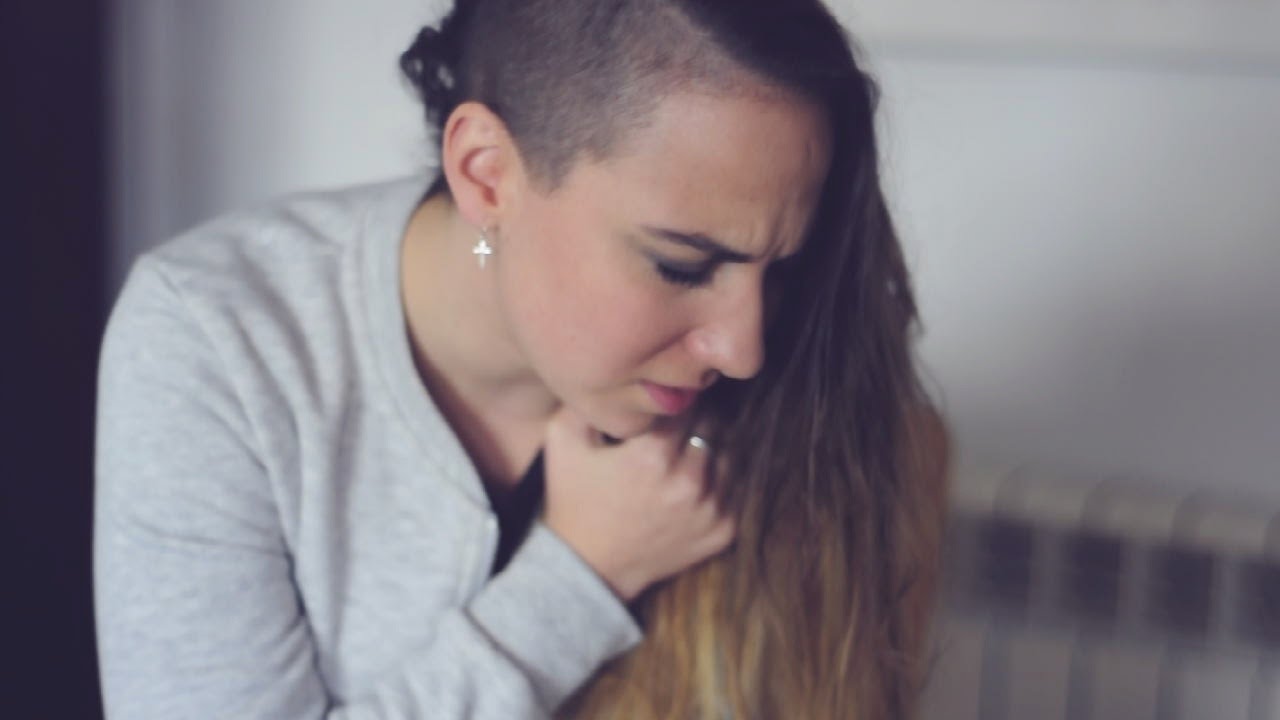 Make me (Cry) - Noah Cyrus (Cover by Maria La Caria) - YouTube