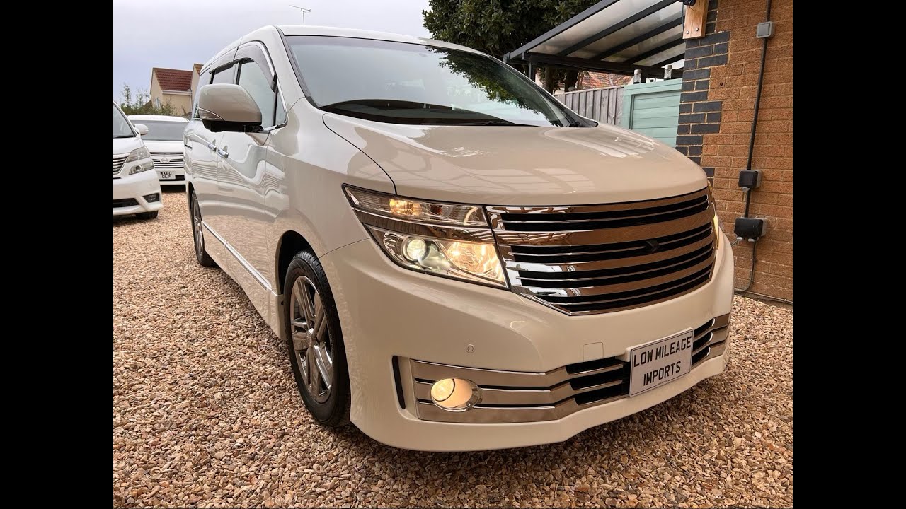 Nissan Elgrand E52 3500 V6 Rider 4x4 Petrol Auto 7 Seater - YouTube