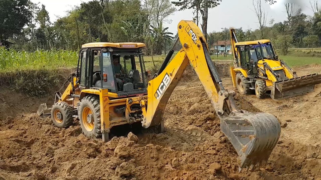 JCB Collecting Mud and Leveling Ground - JCB Working Video 3 - YouTube