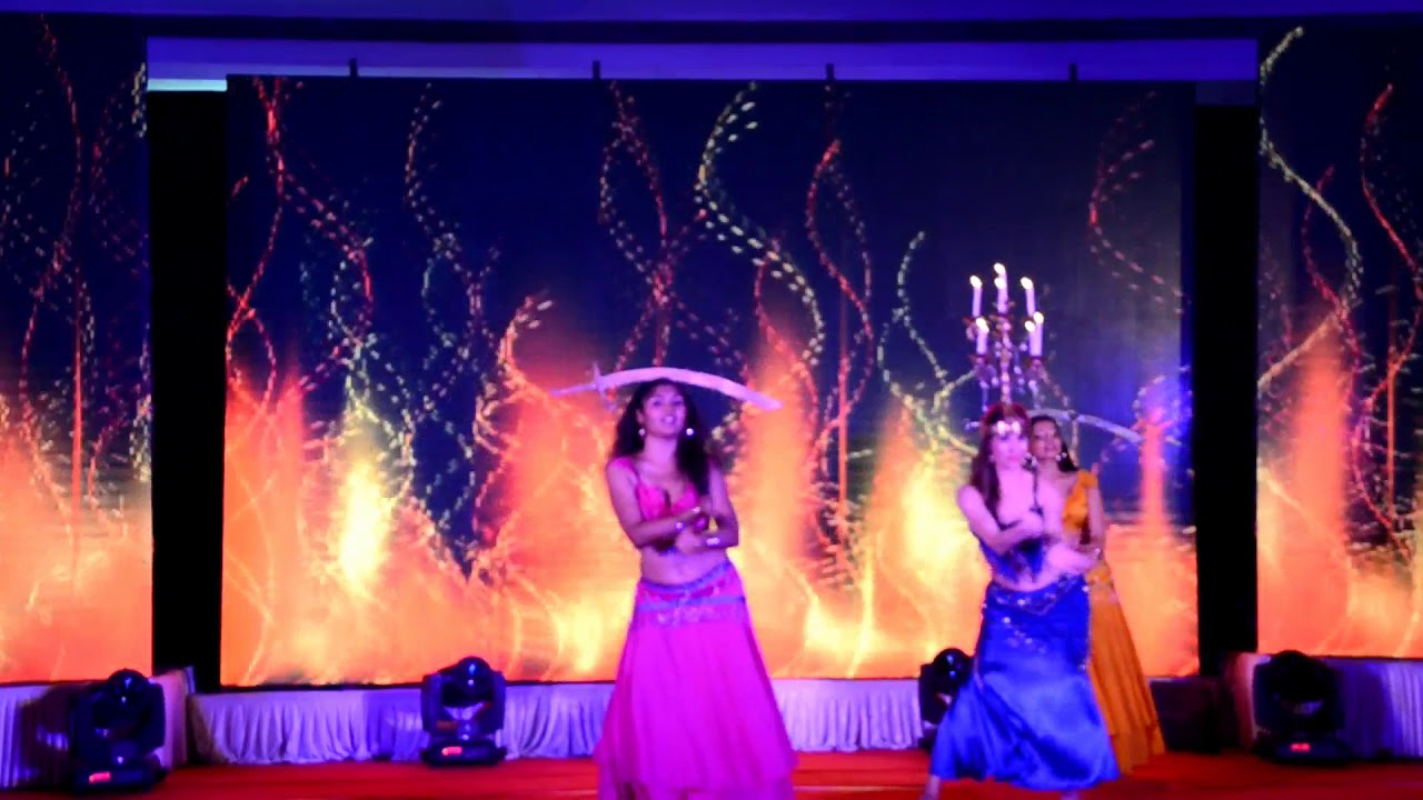 Essa's Shamadan & Dbl. Sword Bellydance @Pune, India - YouTube