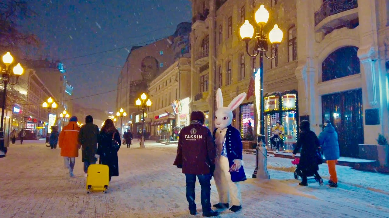 [4K] ️🎄MOSCOW - Walking in the Snow. New Year's Old Arbat Street ...