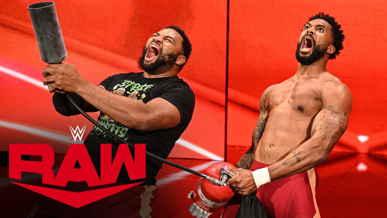 The Street Profits vs. AJ Styles & Omos: Raw, Nov. 22, 2021 - YouTube