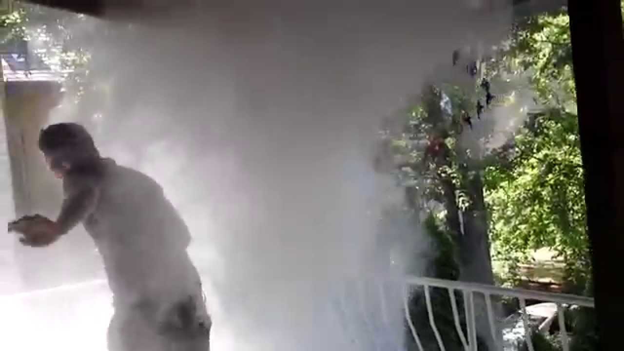 The Biggest fart in the world - YouTube