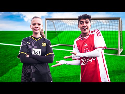 Kadınlar ne kadar iyi futbol oynar? Kim kime futbolu öğretti 👩 ⚽️ 👨