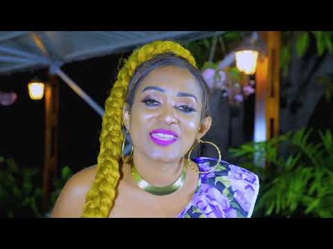 VAIAVY CHILA - Normal (Clip Officiel par Mayash. Studio)