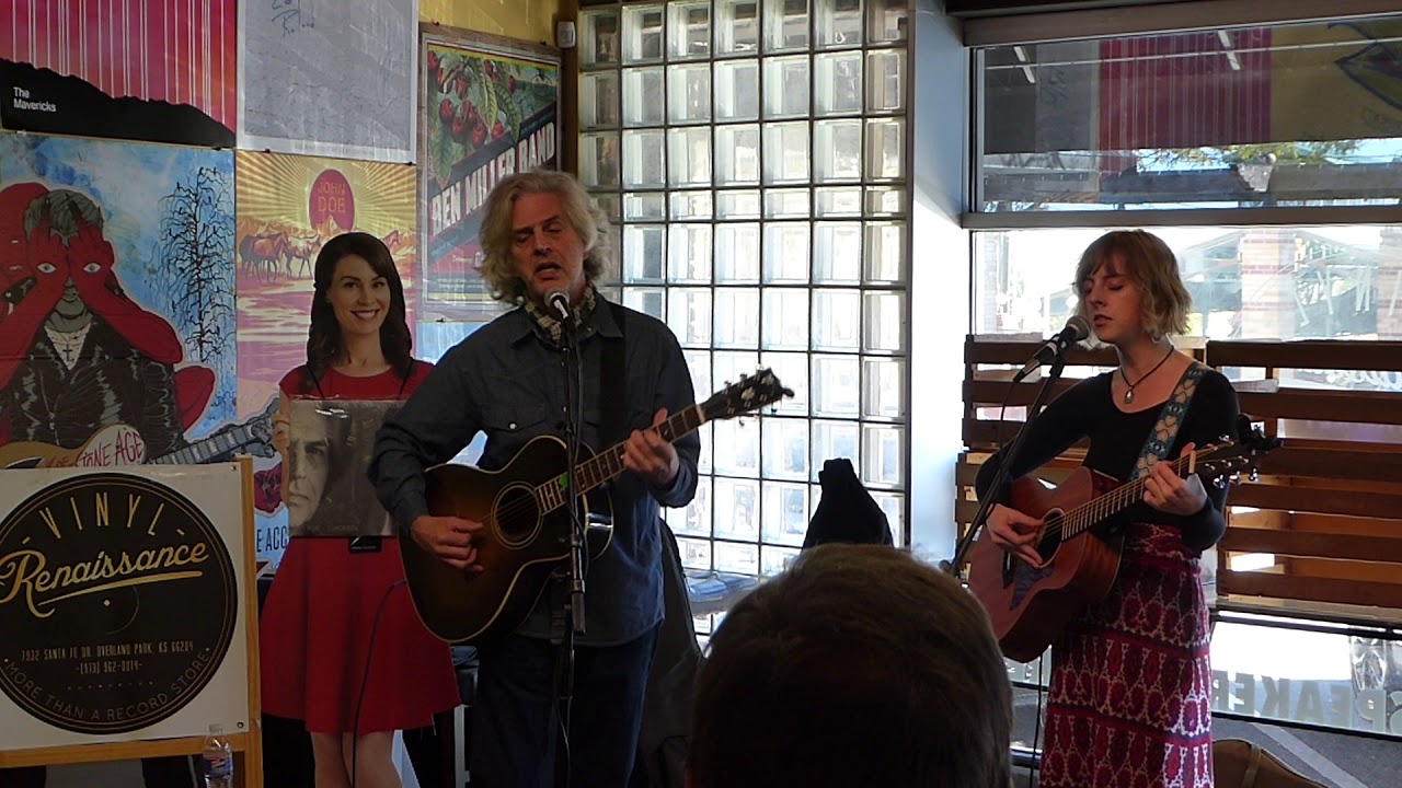 Bob & Una Walkenhorst Live In Store Vinyl Renaissance 10-18-2018 - YouTube